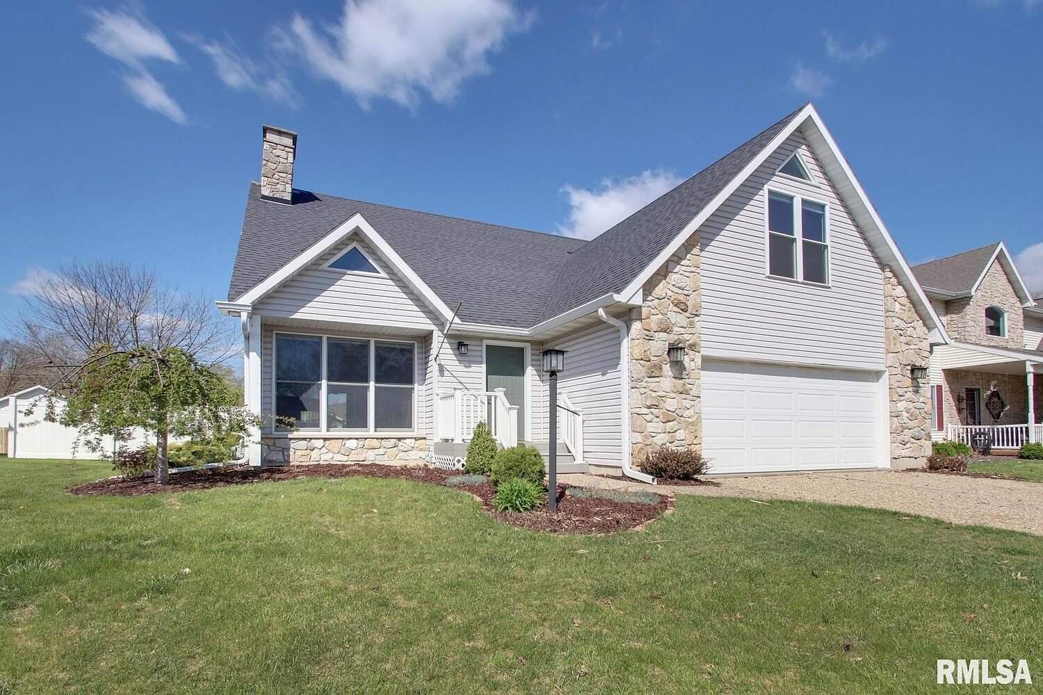 2215 Ravens Point, Quincy, IL 62305 | Zillow