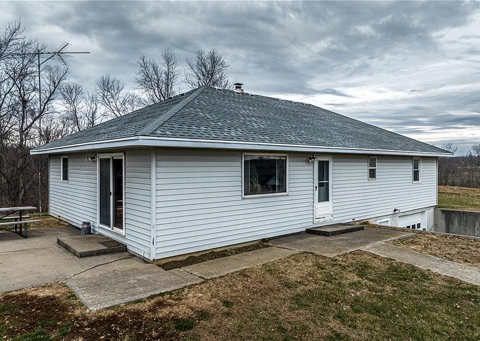 10189 SE Saxton Easton Rd, Easton, MO 64443 | Zillow