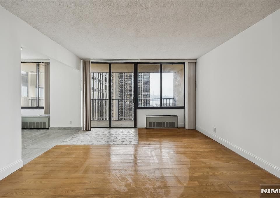 300 Winston Dr Cliffside Park NJ | Zillow