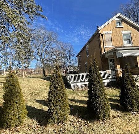 1033 Emerson Ave, Farrell, PA 16121 | MLS #1655175 | Zillow