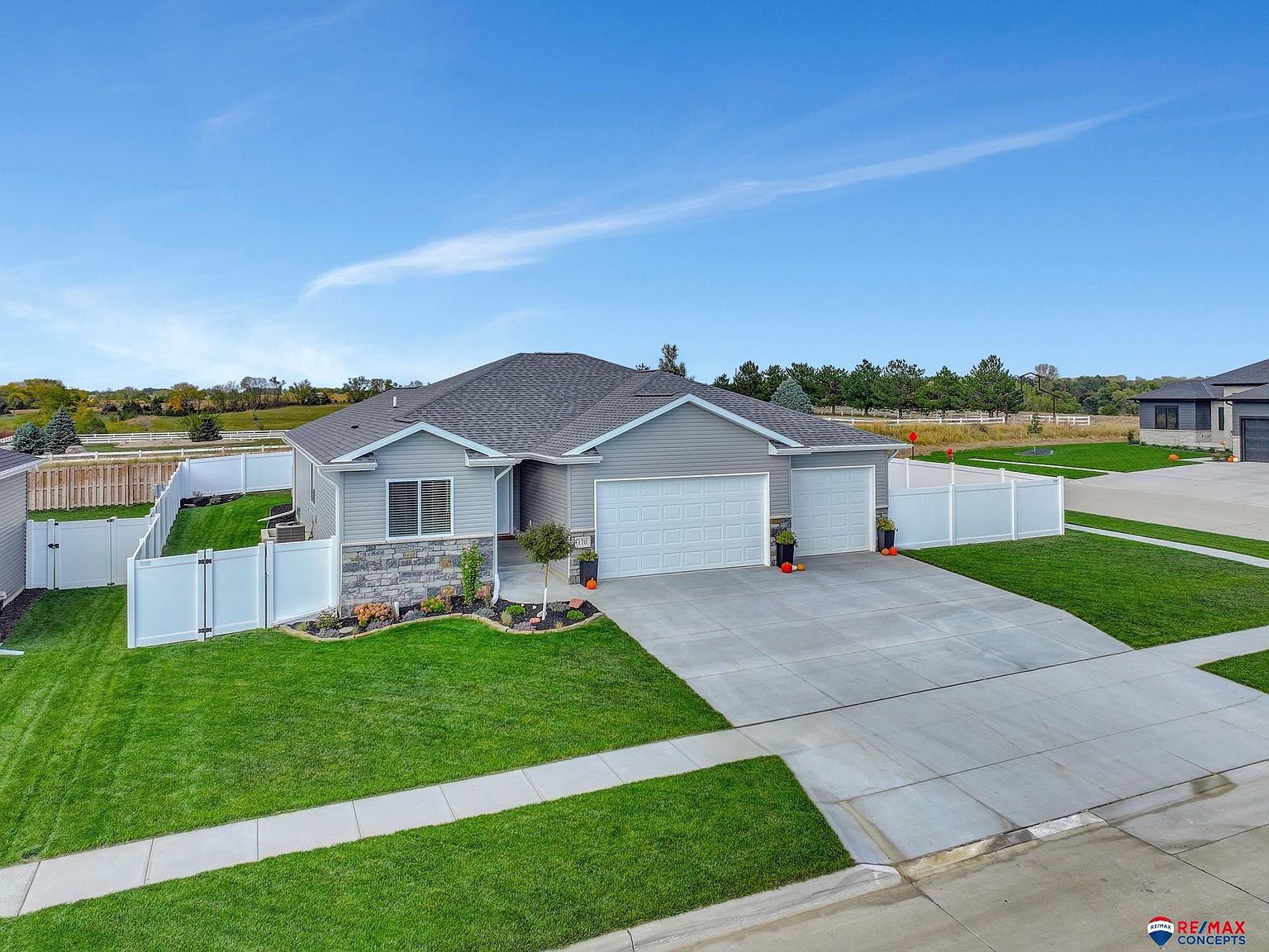170 Kristi Ln, Hickman, NE 68372 | Zillow