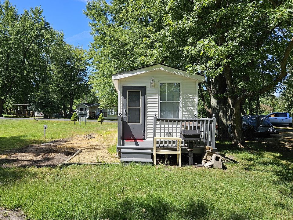 4/199 Woodhaven Lakes, Sublette, IL 61367 | MLS #11878091 | Zillow