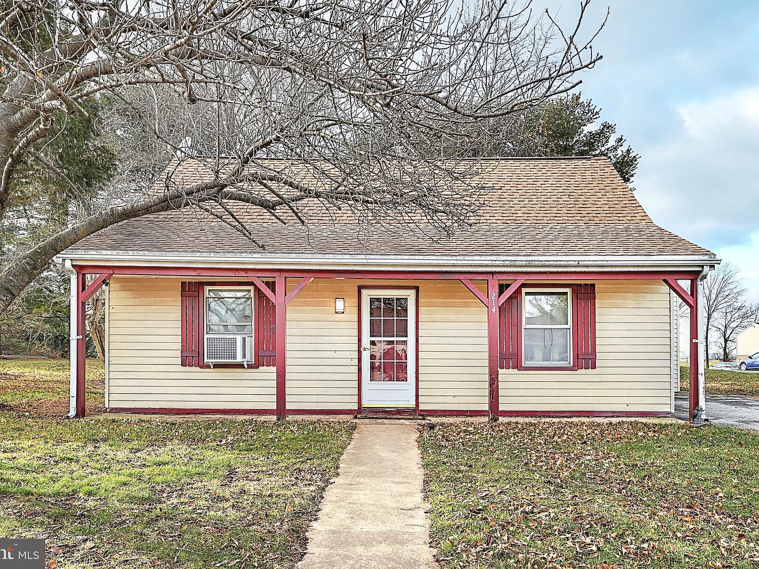 214 N Liverpool St, Manchester, PA 17345 | Zillow