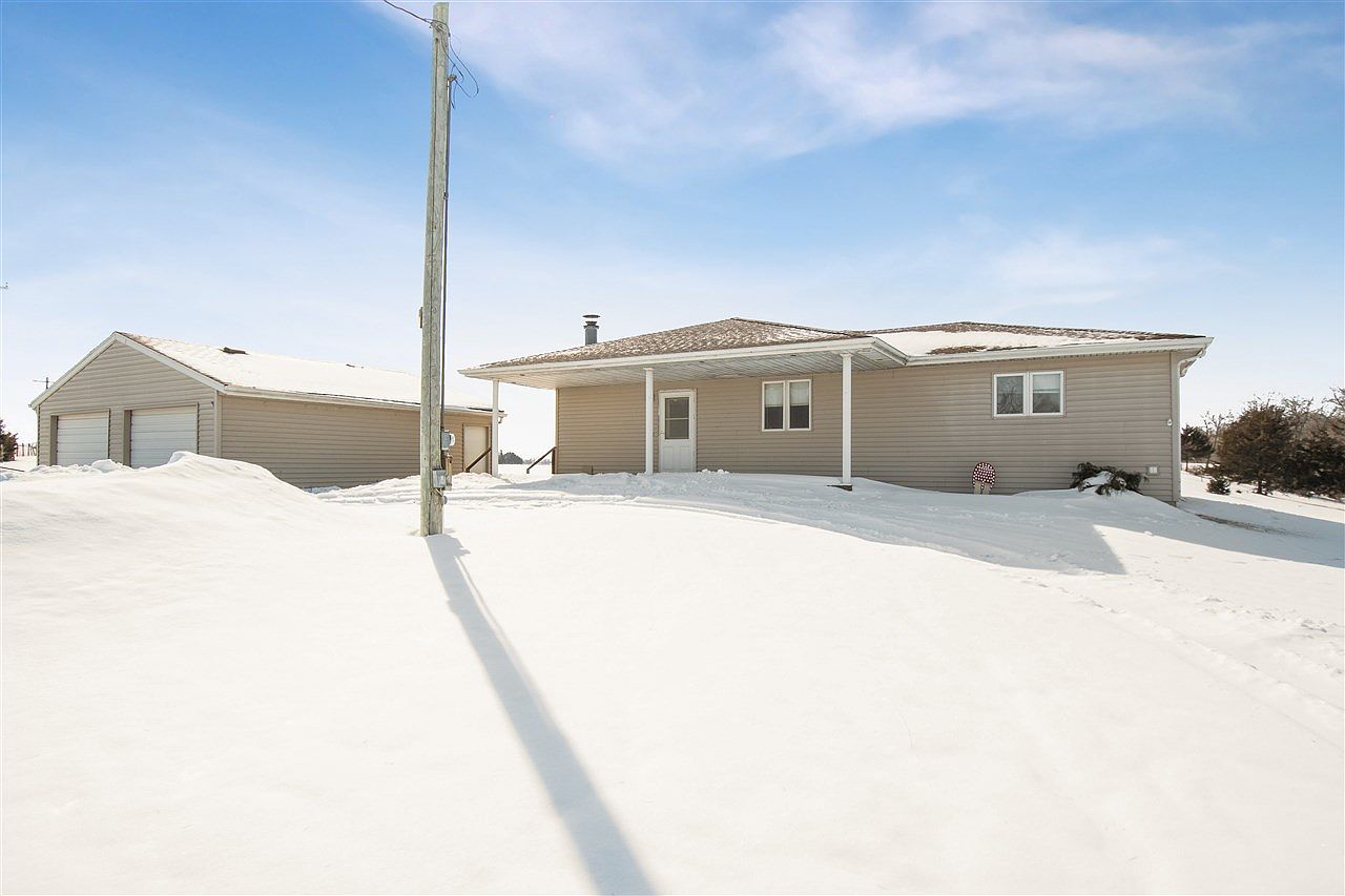 2723 Nolen Ave, Rowley, IA 52329 | Zillow