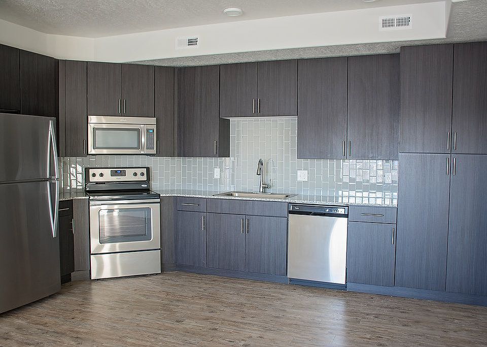 Rockledge at Quarry Bend - 903 E Cobblegate Dr Sandy UT | Zillow