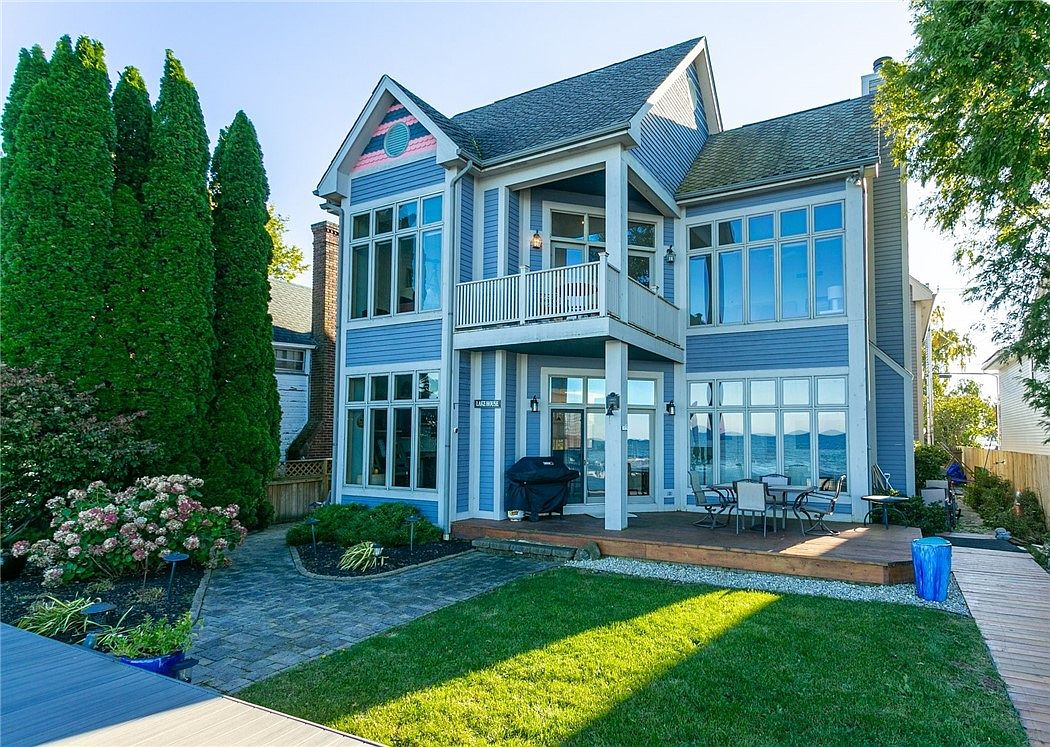 1272 Edgemere Dr, Rochester, NY 14612 | Zillow