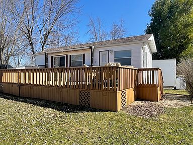 23-46 Woodhaven Lakes St, Sublette, IL 61367 | Zillow