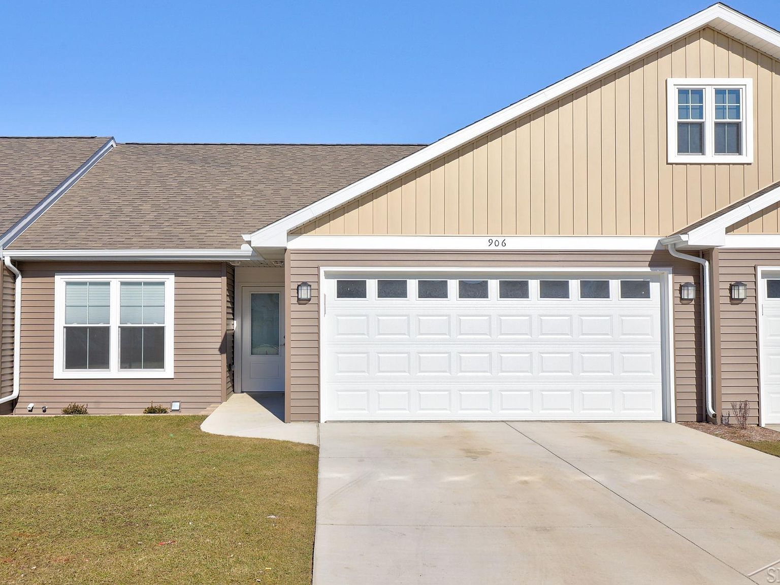 906 Flora Ln, Frankenmuth, MI 48734 | Zillow