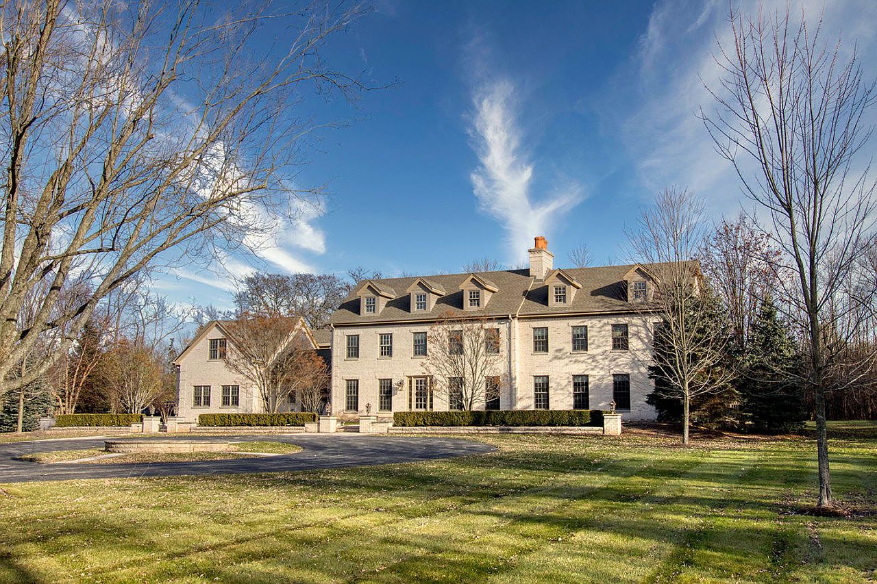 10060 N Range Line Rd, Mequon, WI 53092 | Zillow