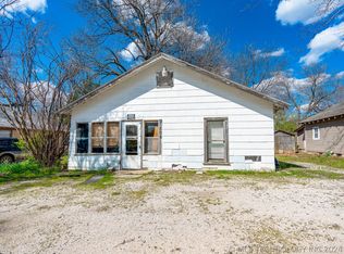 631 W 4th St, Ada, OK 74820 | MLS #2439267 | Zillow