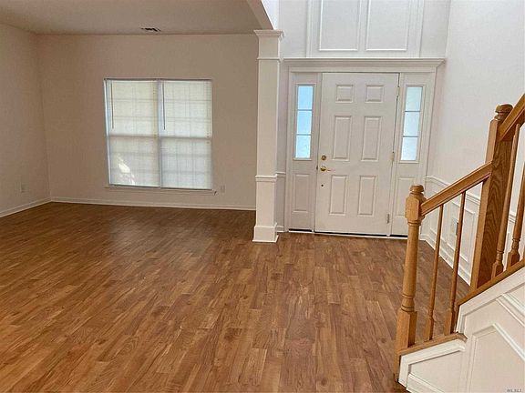 87 Louden Loop, Mount Sinai, NY 11766 | Zillow