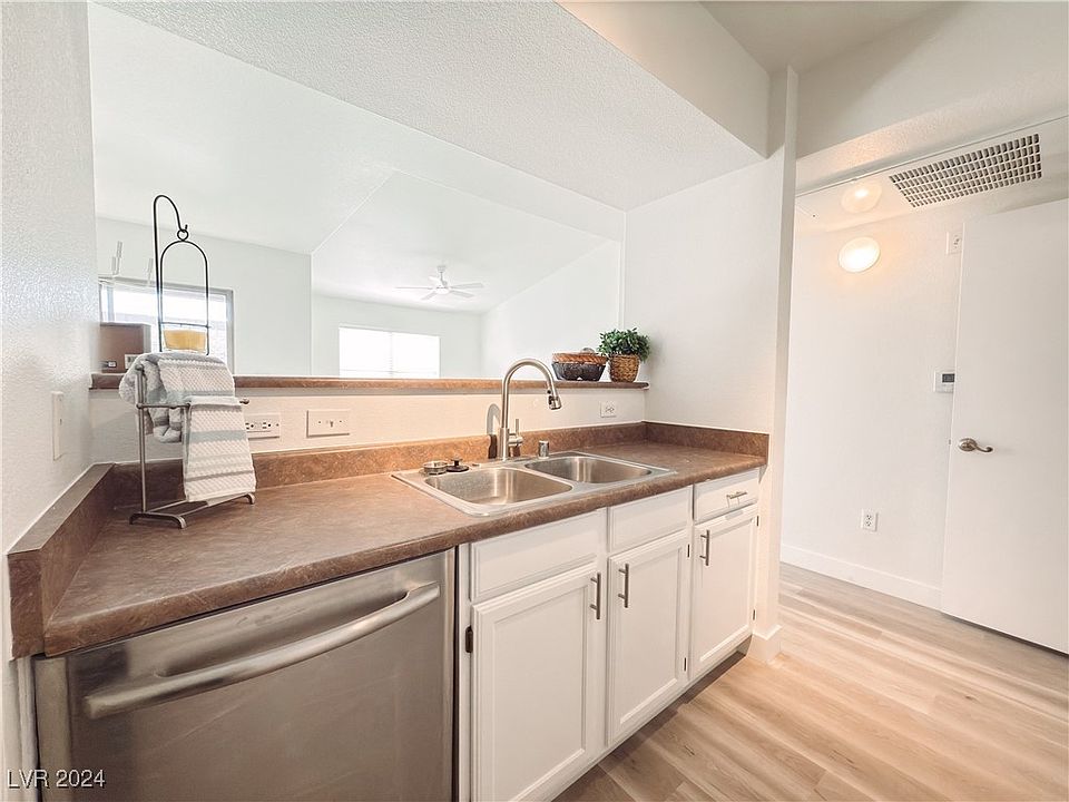 Traverse Point - 45 Maleena Mesa St Henderson NV | Zillow