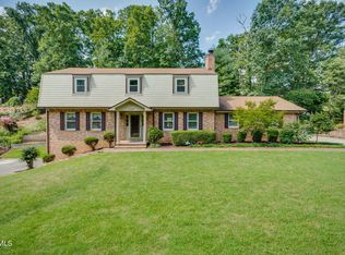212 Old Castle Rd, Kingsport, TN 37660 | MLS #9980139 | Zillow