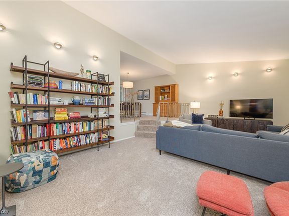 456 Harvey St, Kent, OH 44240 | Zillow