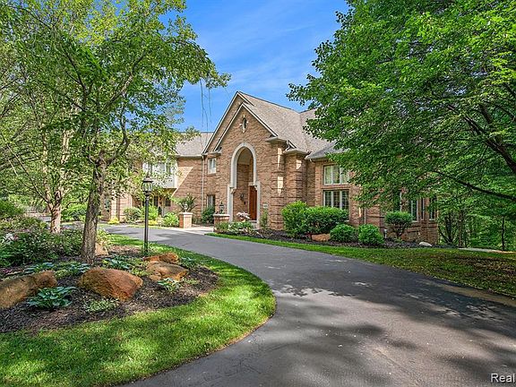 9600 N Rushton Rd, South Lyon, MI 48178 | MLS #20230048928 | Zillow