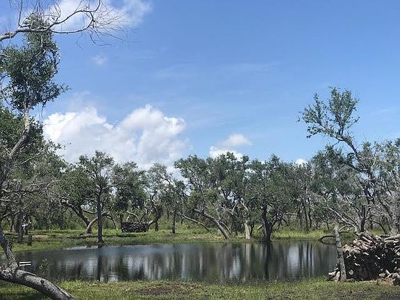 146 Spring Ln, Rockport, TX 78382 | Zillow