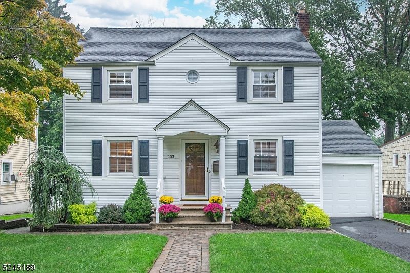 203 Stonehouse Rd, Bloomfield, NJ 07003 | Zillow
