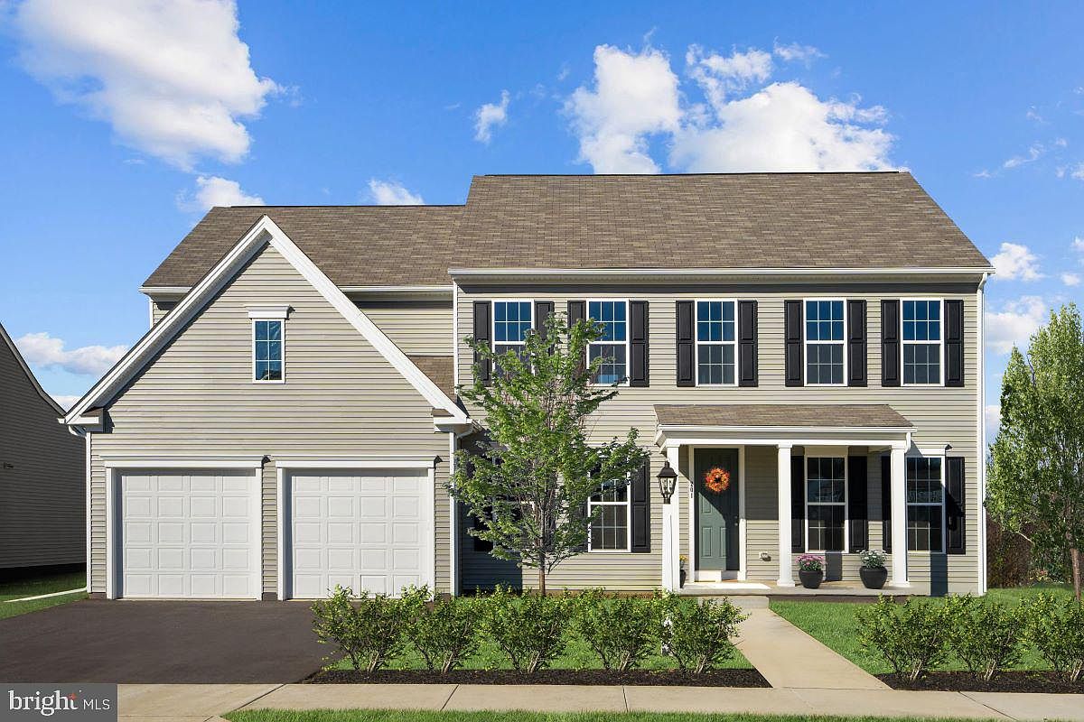 201 Moorefield St Mechanicsburg Pa 17055 Mls Pacb2028010 Zillow