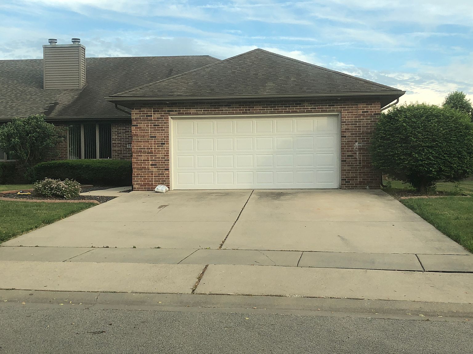 3910 Brandonshire Dr, Springfield, IL 62704 | Zillow