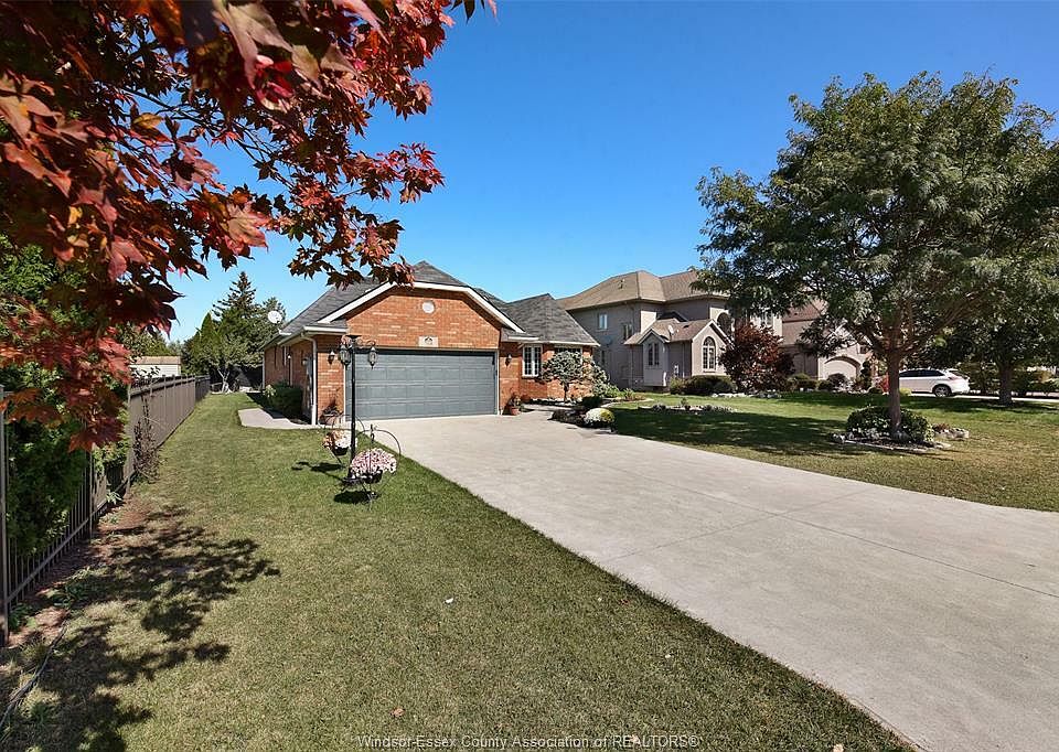 768 Lake Trail Dr, Windsor, ON N9G 2M9 | Zillow