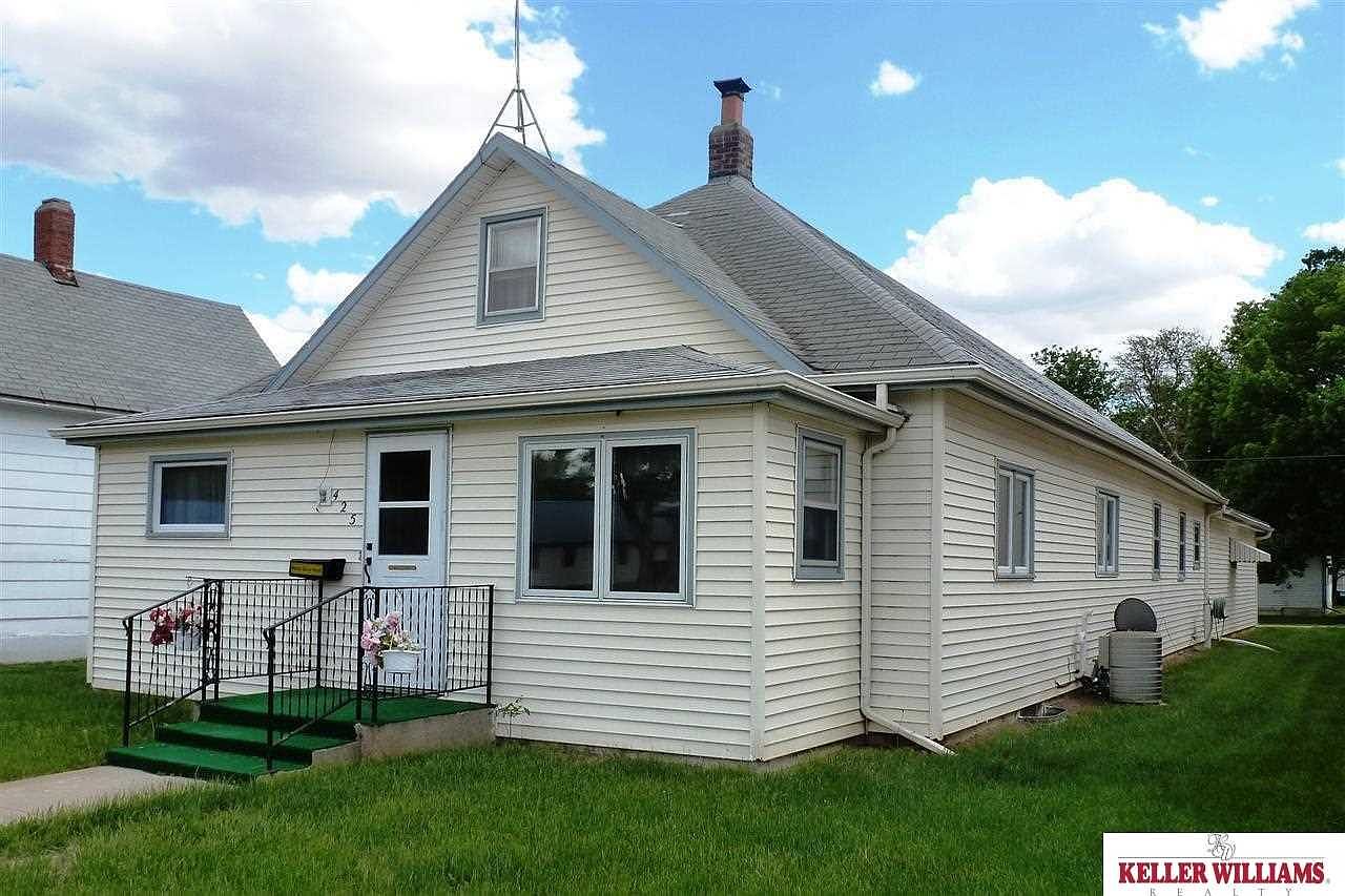 425 N Main St, Lyons, NE 68038 | Zillow