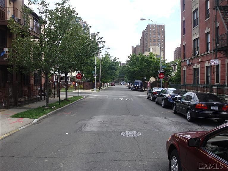 825 Jackson Ave, Bronx, NY 10456 | Zillow