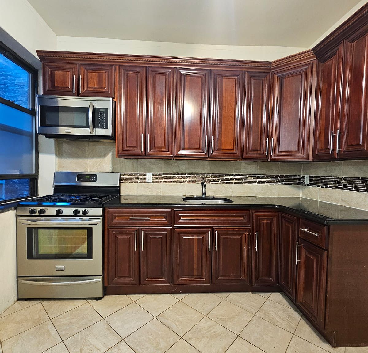 3007 42nd St FL 2, Astoria, NY 11103 | Zillow