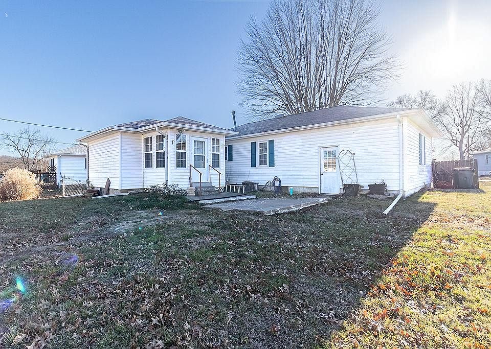 207 Boyd Dr, Louisiana, MO 63353 | Zillow