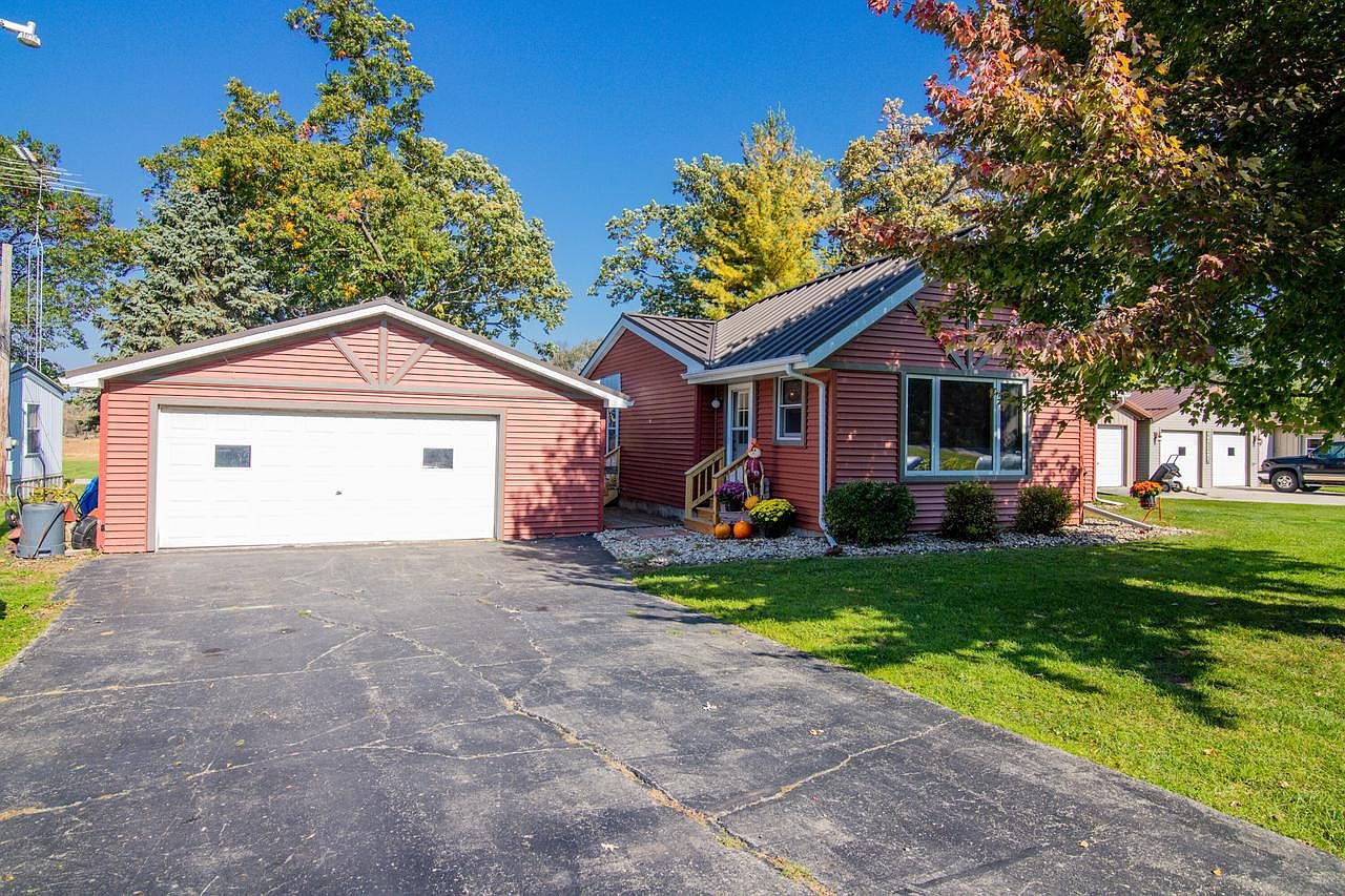 W1712 Fur DRIVE, Montello, WI 53949 | MLS #1826897 | Zillow