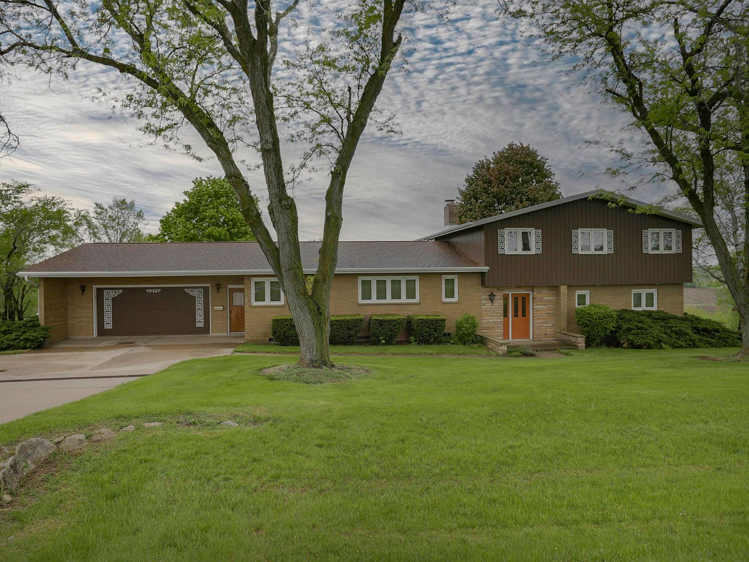 450 Hubbard St, Winslow, IL 61089 | Zillow