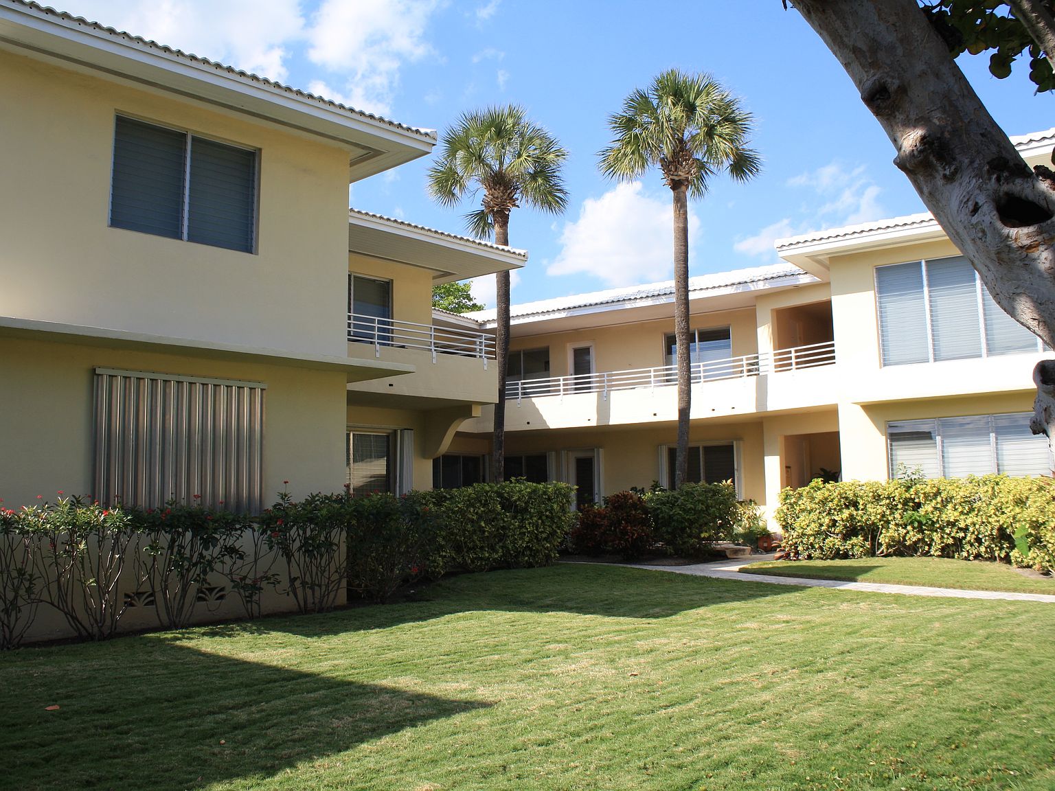 80 Park Dr, Bal Harbour, FL 33154 | Zillow