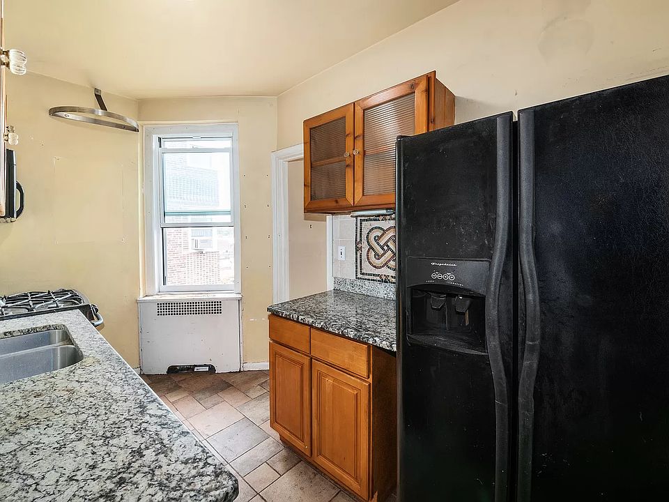 72-15 37th Ave Jackson Heights NY | Zillow