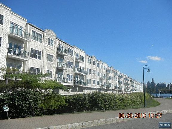 343 The Promenade, Edgewater, NJ 07020 | Zillow