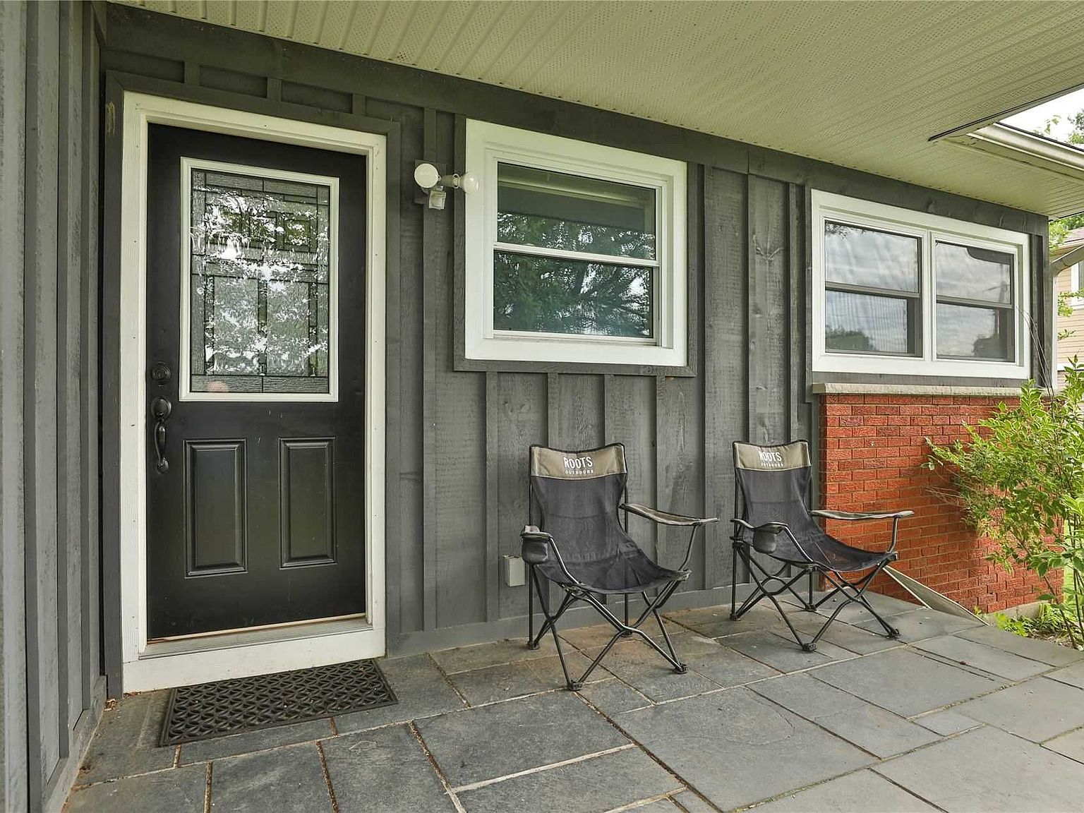 576 Parkside Dr, Hamilton, ON L8B 0G7 | Zillow