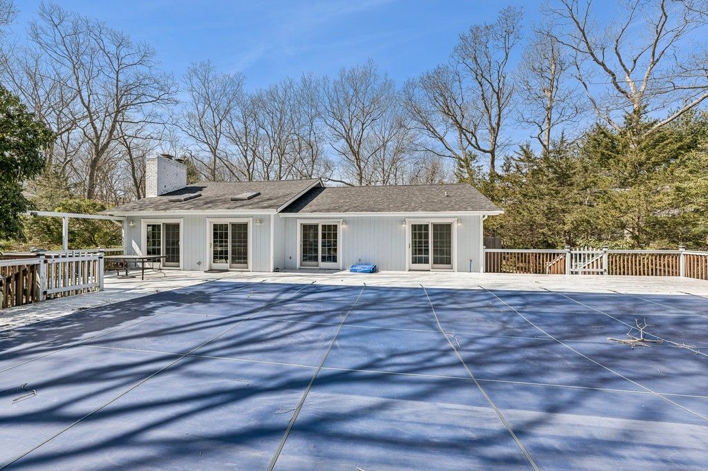 25 High Point Rd, East Hampton, NY 11937 | Out East