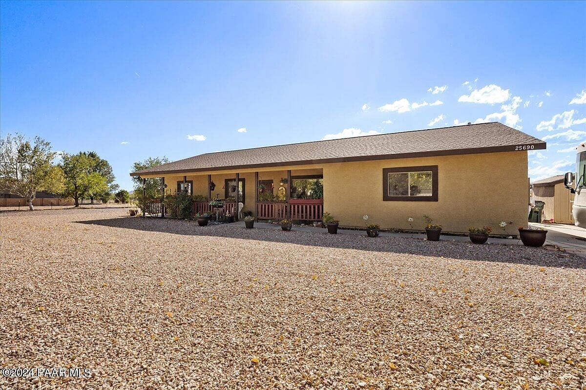 25690 N Burgundy Way, Paulden, AZ 86334 | MLS #1068172 | Zillow