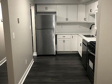 9218 Erie St, Highland, IN 46322 | Zillow