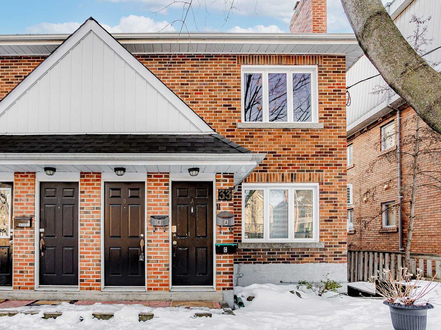 33 Claxton Blvd #B, Toronto, ON M6C 1L7 | Zillow
