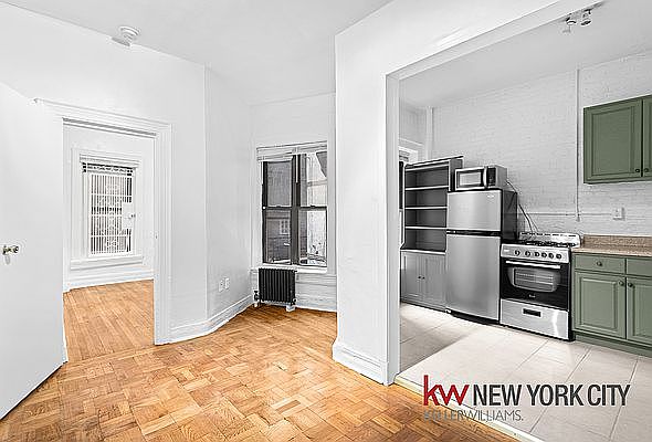 177 Thompson St #A1, New York, NY 10012 | Zillow