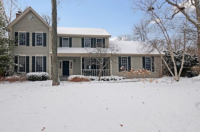 374 Briar Ln, Lake Bluff, IL 60044 | Zillow
