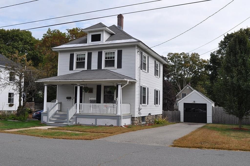 23 Munroe St, Haverhill, MA 01830 | Zillow