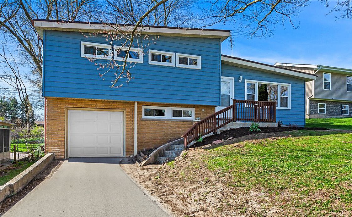 8611 Ramble Rd, Wonder Lake, IL 60097 | Zillow