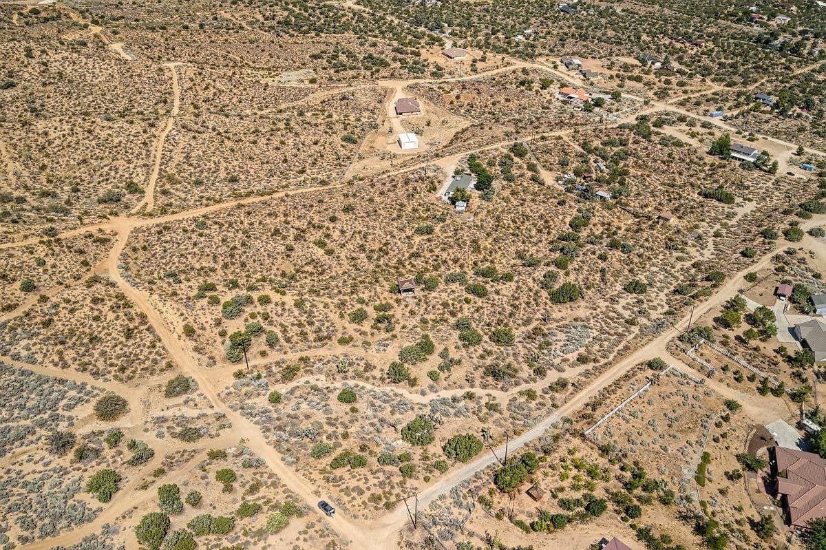 Crystal Aire Rd, Pinon Hills, CA 92372 | Zillow