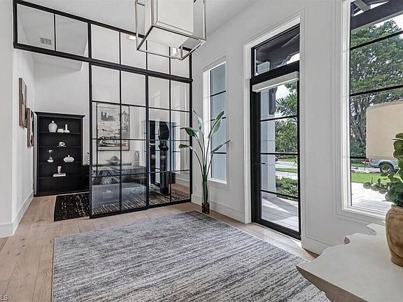 1546 Mandarin Rd, Naples, FL 34102 | MLS #224084617 | Zillow