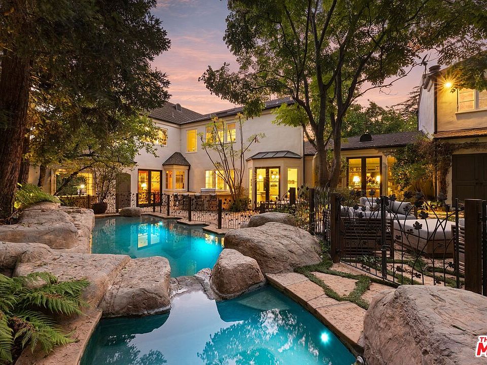 11982 Brentridge Ln, Los Angeles, CA 90049 | MLS #25-481719 | Zillow