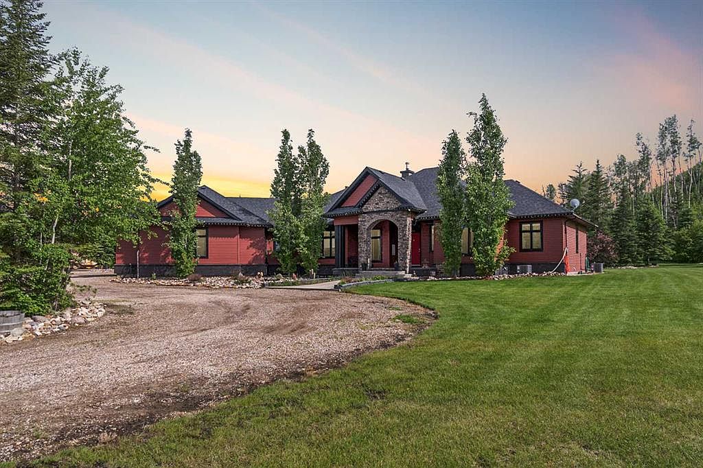 5747 SE Draper Rd, Wood Buffalo, AB T9H 0K7 | MLS #A2146687 | Zillow