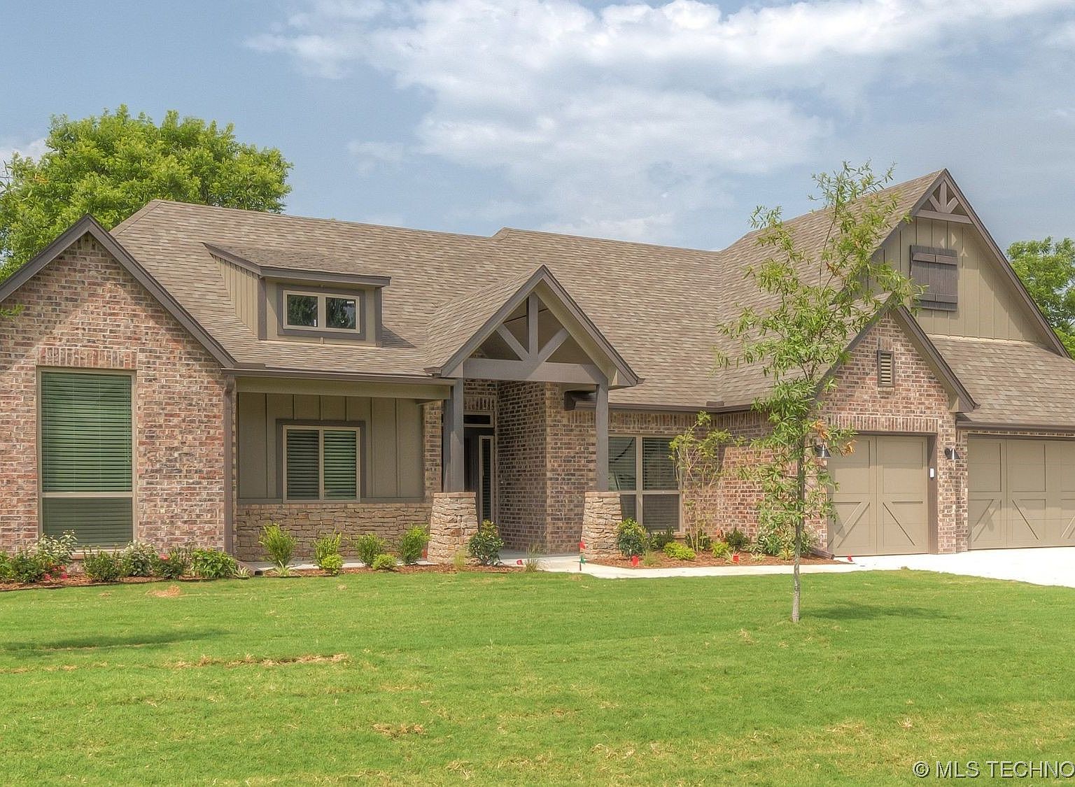 2406 W Madison St N, Broken Arrow, OK 74012 | Zillow