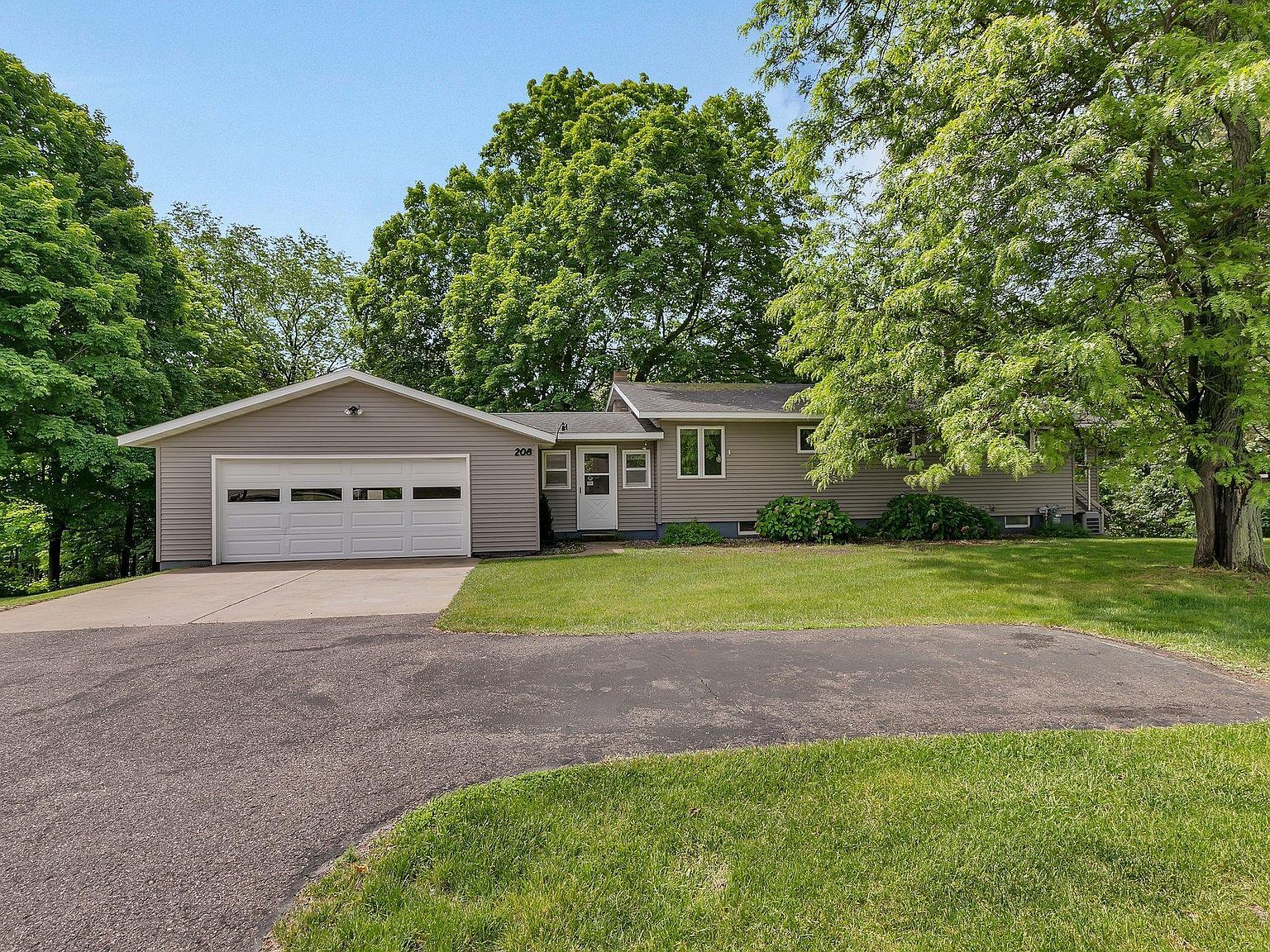 208 Main St E, Saint Stephen, MN 56375 | Zillow