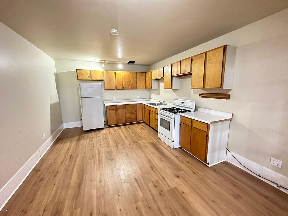 211 Worthington St Springfield MA | Zillow