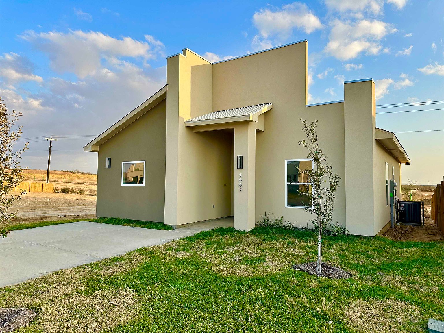 5007 Carambola Ln, Laredo, TX 78046 | Zillow